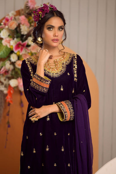 Shajar (Three Piece)-Restocked – Zaaviay Global